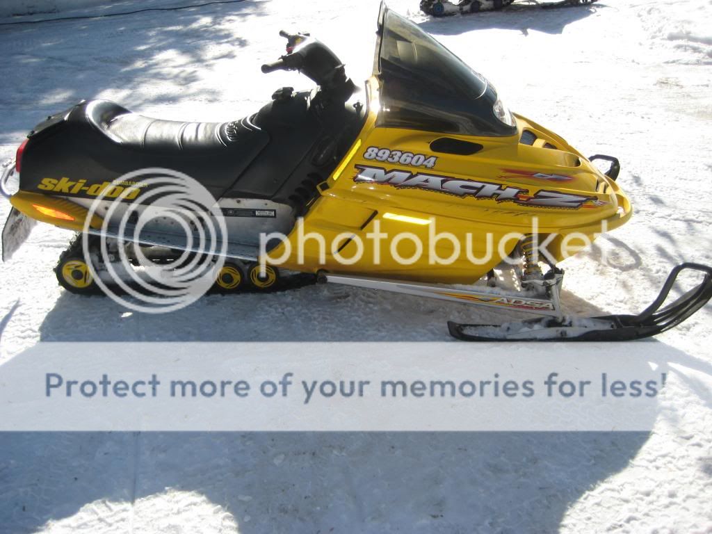 2001 Mach Z Tech Plus | Snowmobile Fanatics